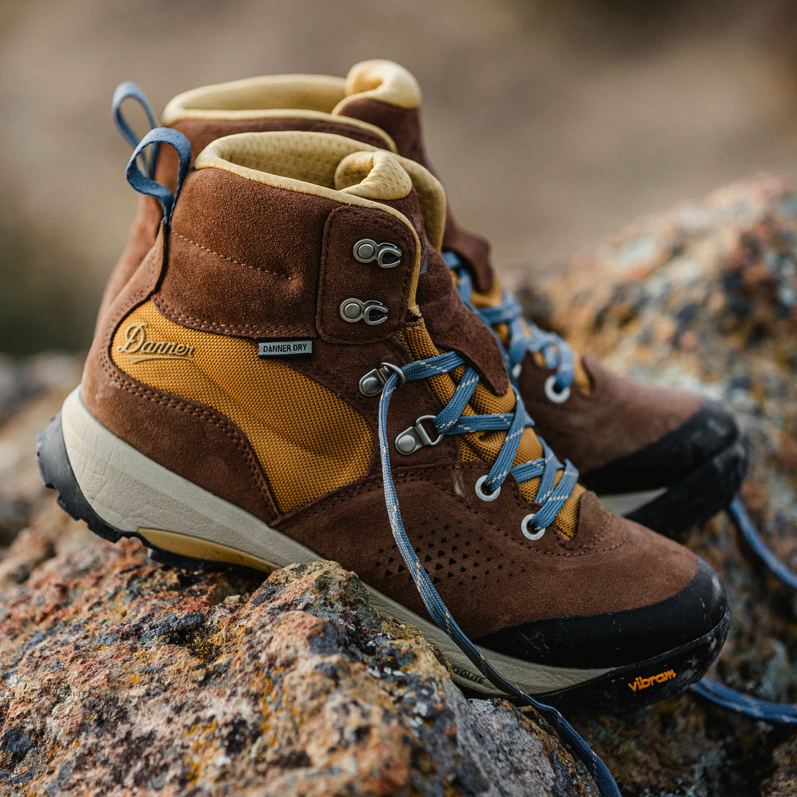 Danner - Inquire Mid Pinecone Brown/Prairie Sand Danner - Inquire Mid Pinecone Brown/Prairie Sand