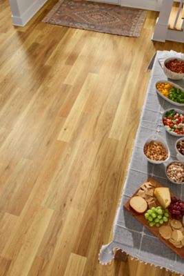 Pergo Defense+ - Defense+ 5.25 x 47.25(LF001081) - Classic Deco Oak ...