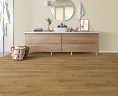 Avery Grove, Honey Oak, Resilient / Vinyl | Mohawk Flooring